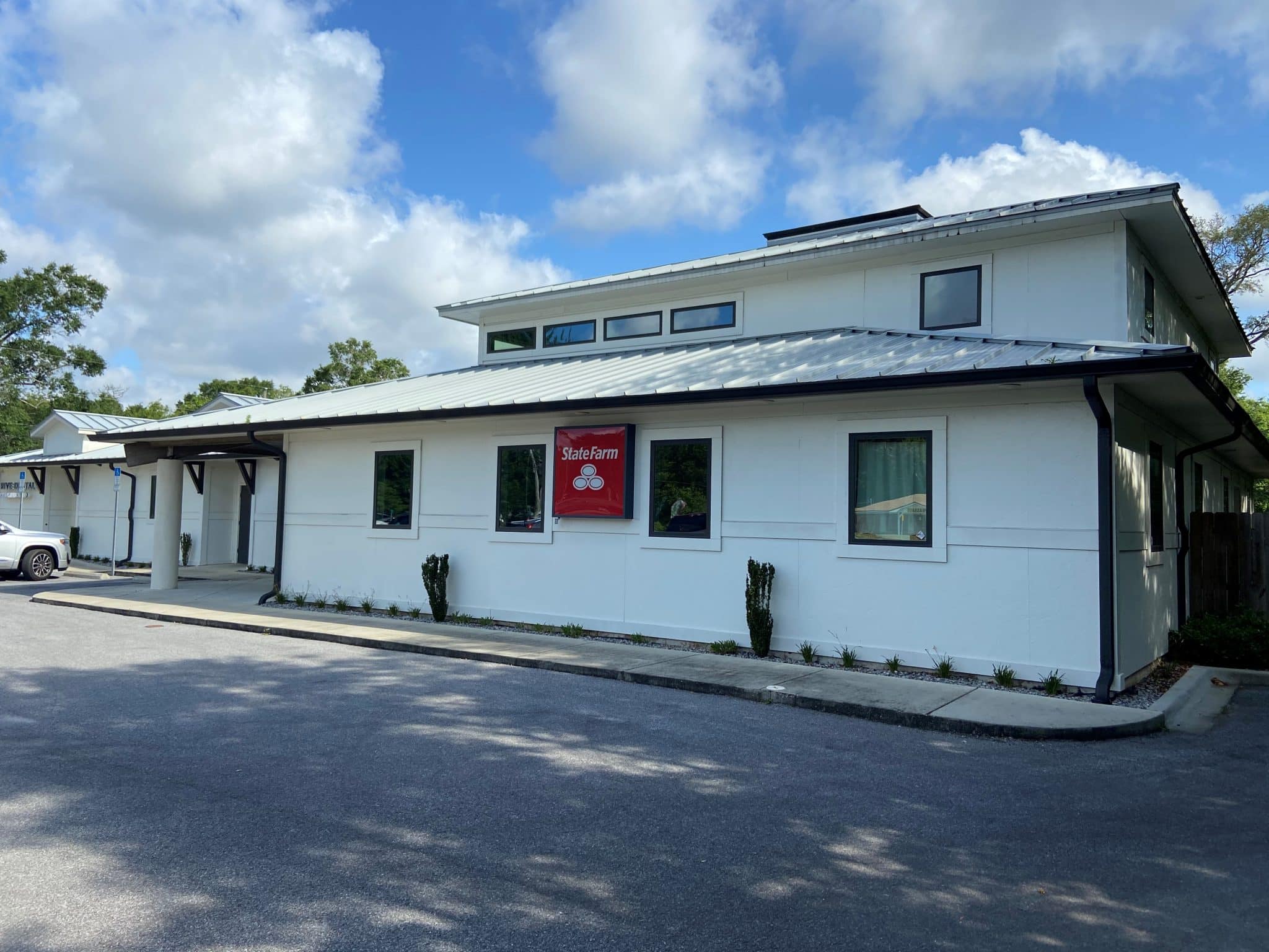 Eric Cabaniss State Farm Building - Sanborn Builders